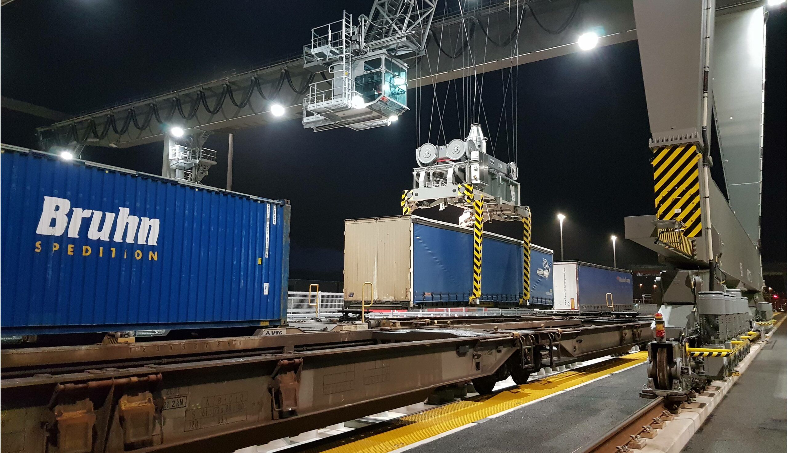 Neuer Containerbahnhof bei Hannover weitet Betrieb aus